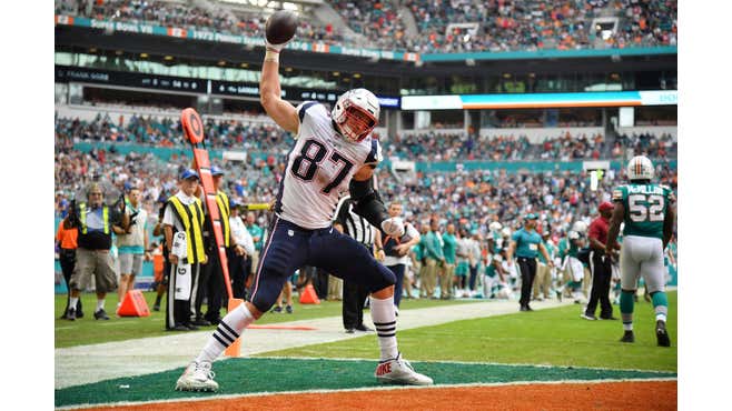It's Official: Gronk is Signing a One-Day Contract and Retiring as a ...