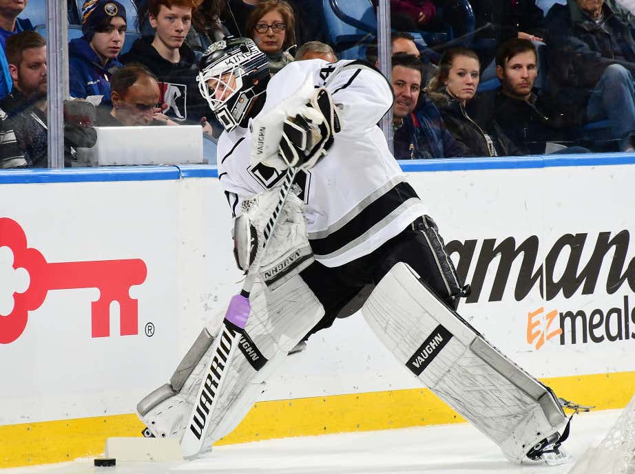 LA Kings Goalie Cal Petersen Eats His Cereal Like An Absolute Lunatic ...