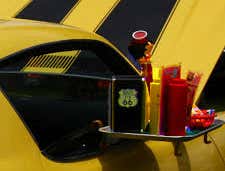 It's Time For America To Bring Back Carhops And Drive-In Movie Theaters ...