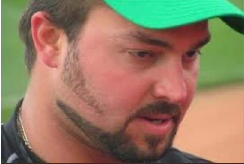 What Type Of Facial Hair Should We Pick For Smitty Today? | Barstool Sports