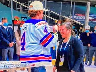 Theresa Feaster Makes History At WJC | Barstool Sports