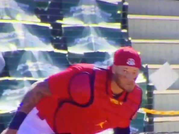 An Astros Rookie Gave Yadi Molina The Dikembe Mutombo Finger Wave, Yadi ...