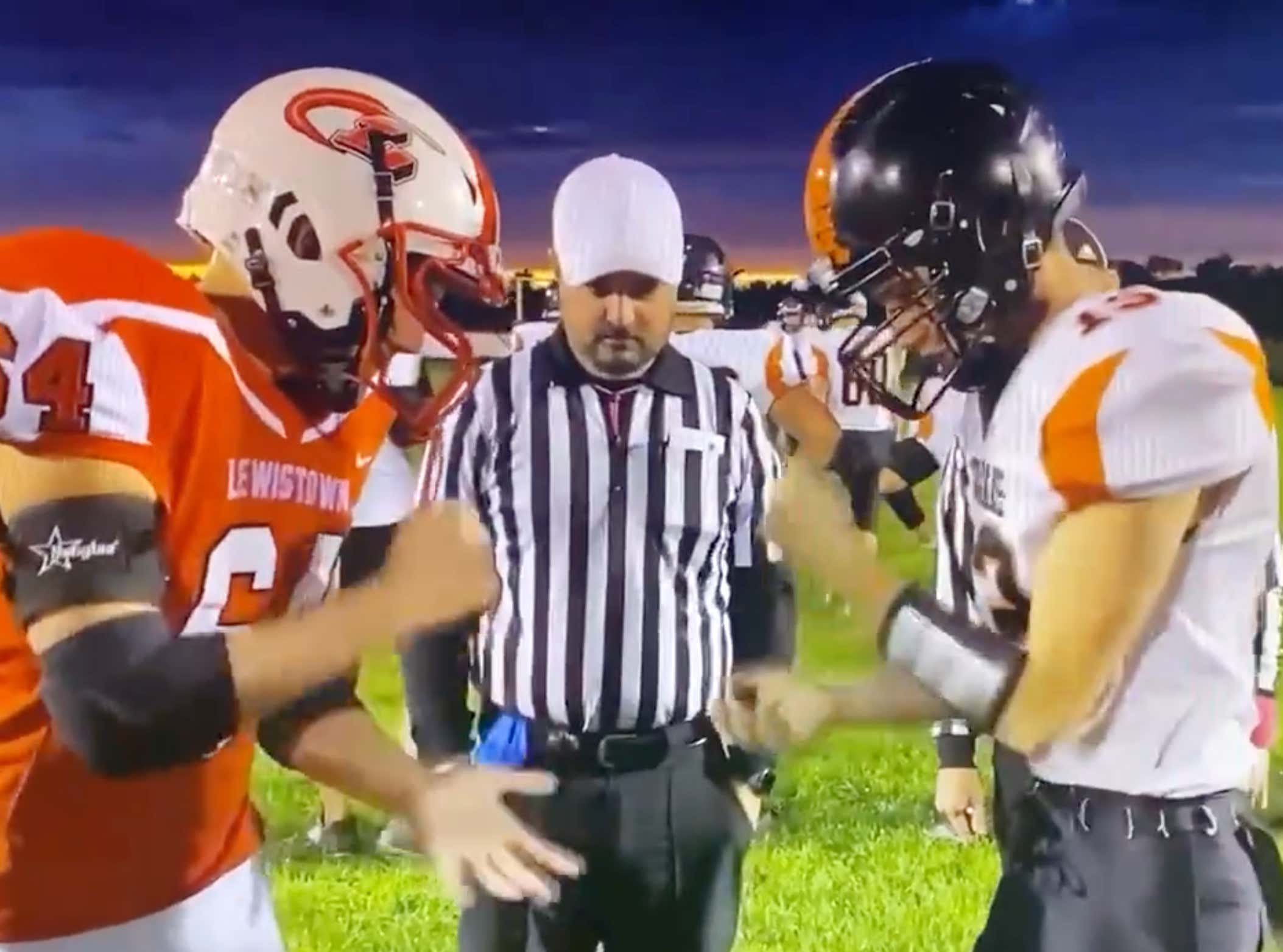 Every Football Game Should Start With Rock, Paper, Scissors Instead of ...