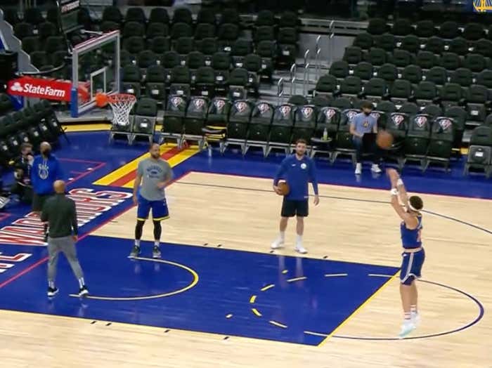 You Gotta Love Seeing Klay Thompson Get Shots Up In Full Uniform Before ...