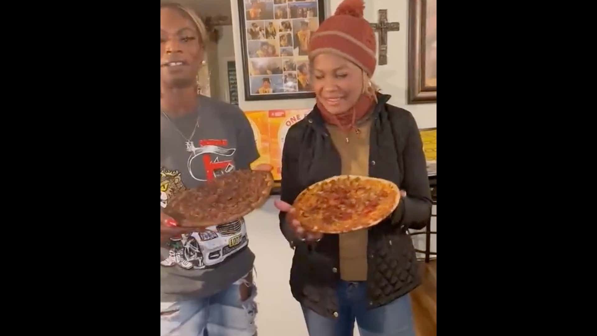 Tiko Texas' Frozen Pizza Review - One Bite Pizza | Barstool Sports