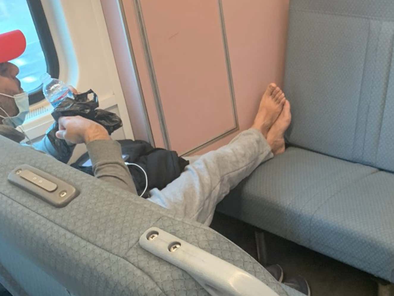 BREAKING NEWS: Chief Took His Shoes And Socks Off On The Train ...