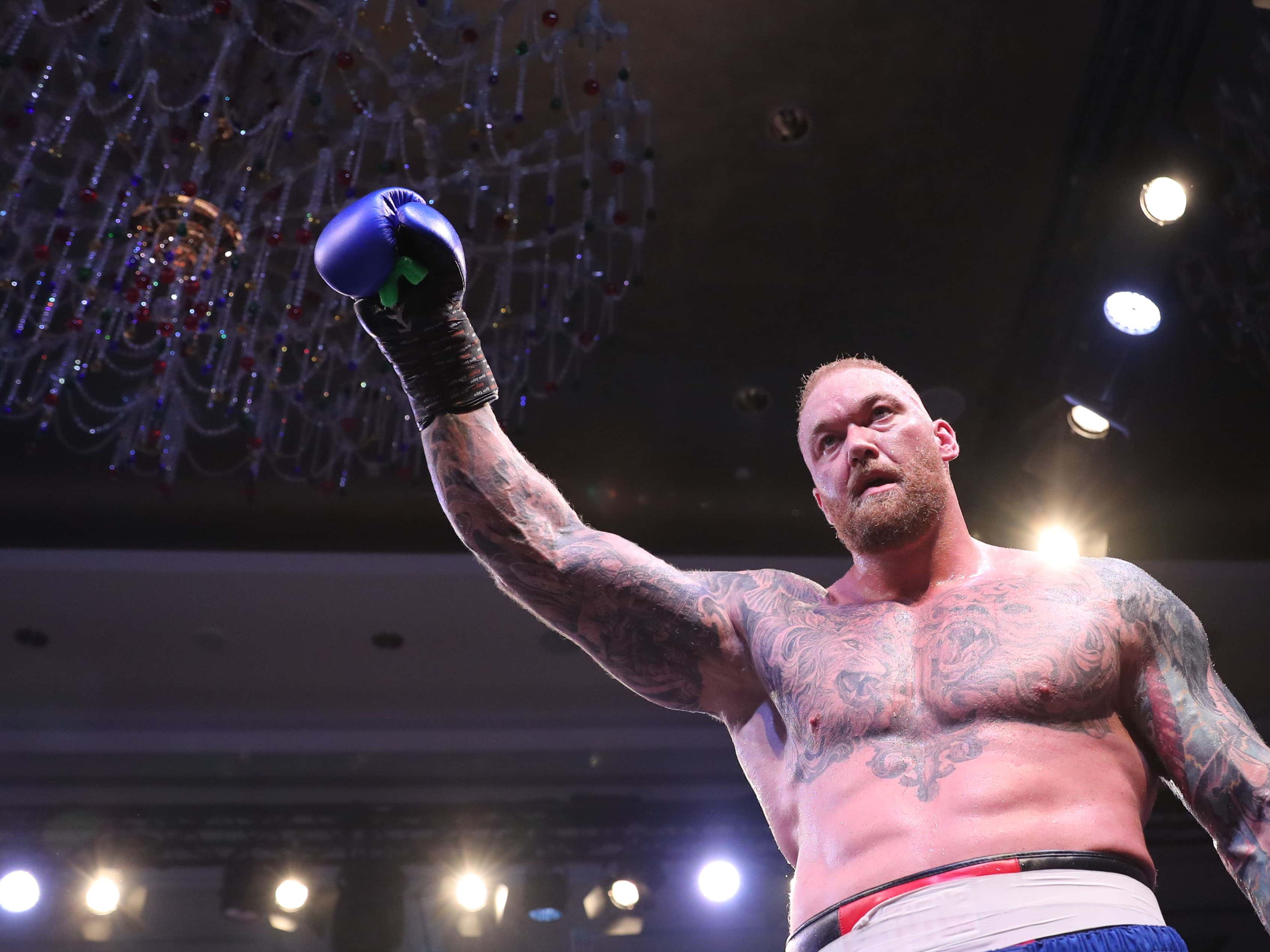 Halfthor Bjornson Fought Eddie Hall In The Heaviest Boxing Match of All ...