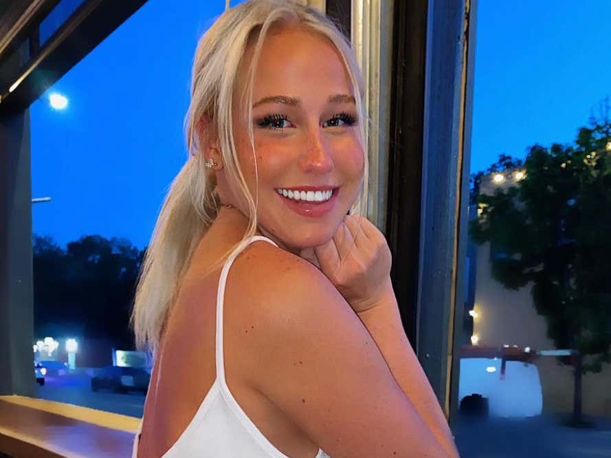 Barstool Chicago's Local Smokeshow Of The Day - Addie | Barstool Sports