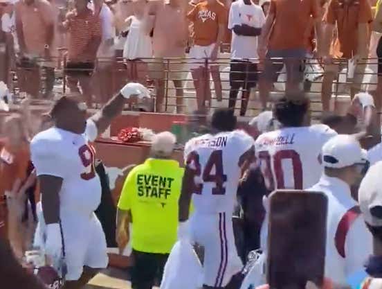 Alabama Doing Horns Down to the Texas Crowd After Barely Escaping as a ...