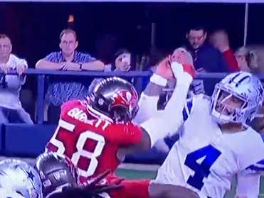 Dak Prescott Left The Game With A Hand Injury As Cowboys Fans Threw ...