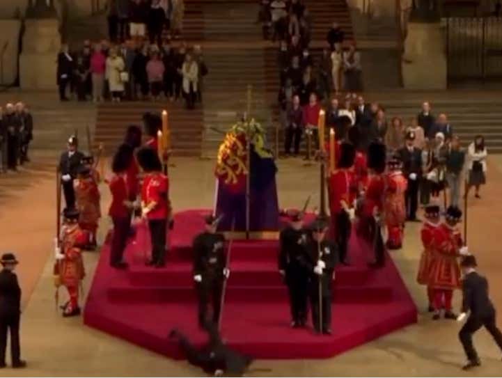 A Royal Guard Fainted And Fell Flat On His Face While Watching Over ...