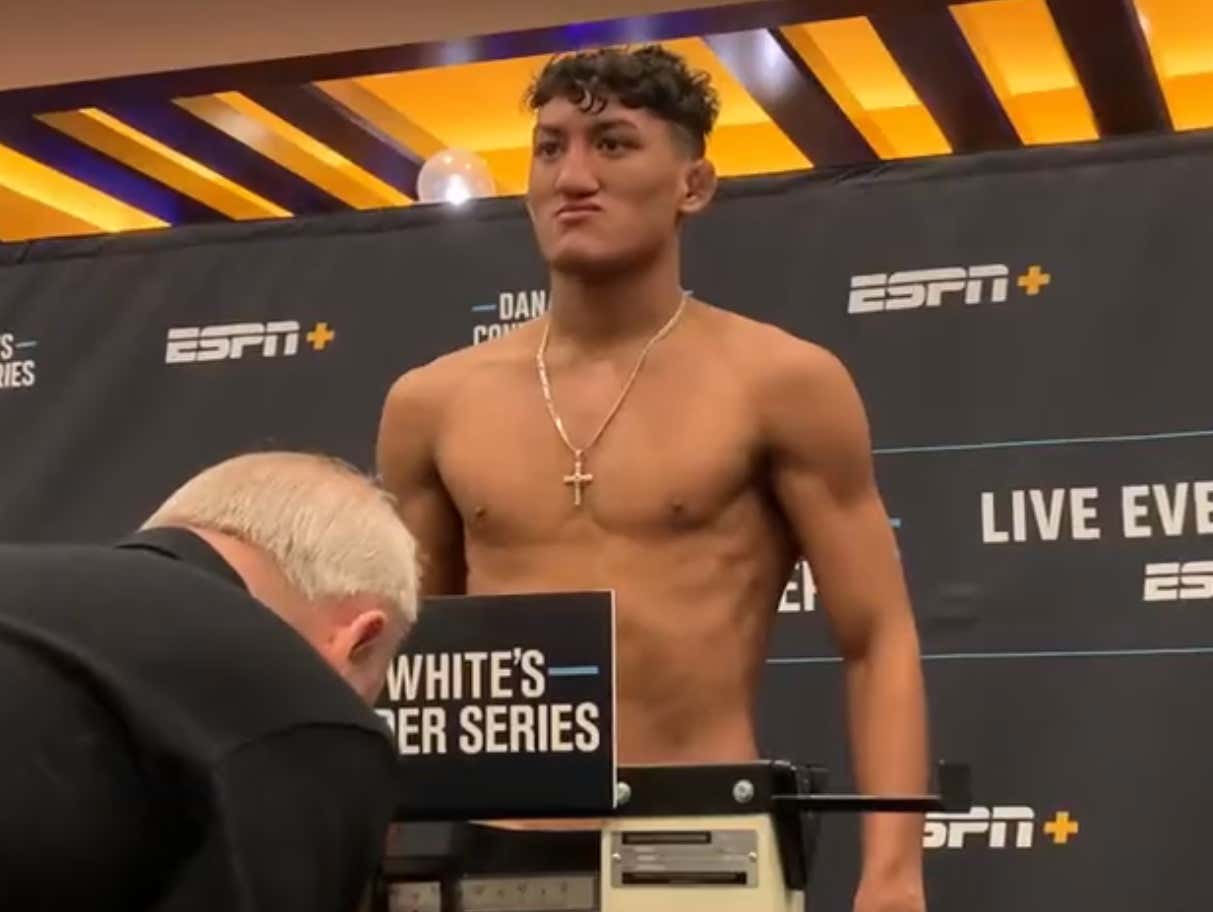 There's A 17-Year-Old Kid Fighting For A UFC Contract At Dana White's ...