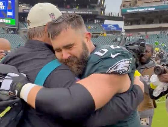 This Jason Kelce And Doug Pederson "Jersey Swap" Was The Best Moment ...