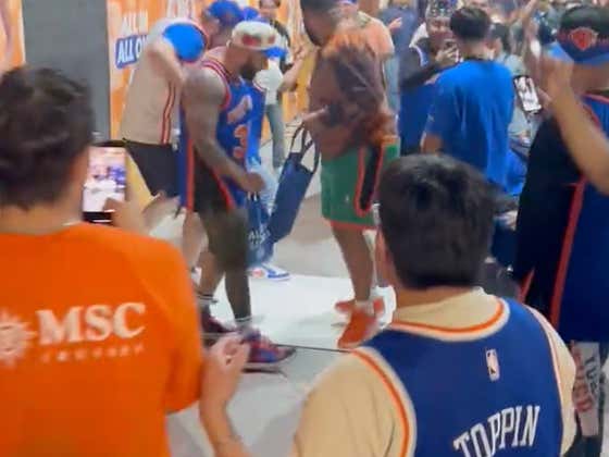 Fuck These Loser Ass Knicks Fans Who Tried To Destroy A Julius Randle ...