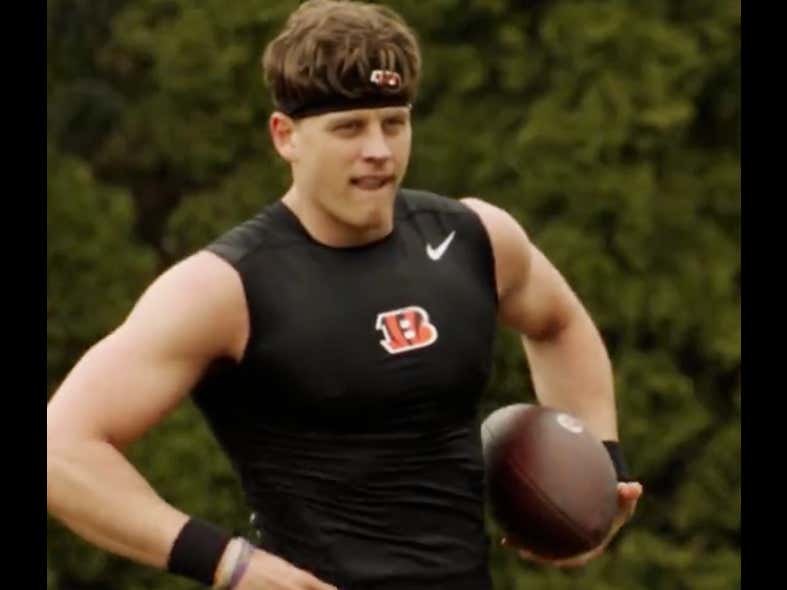 Headband Joe Burrow Is An Absolute Smoke Show...MVP Season And Super ...
