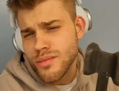 TikToker's Are Smashing The Bones In Their Face To Get Super Hot and I ...