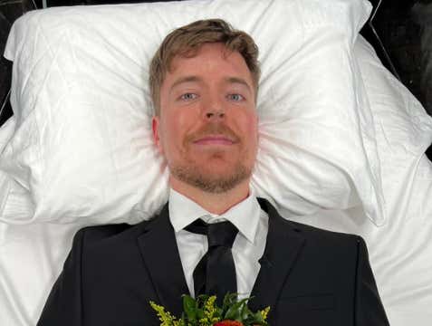 Mr. Beast's Video Of Him Being Buried Alive For Seven Days Straight Has ...