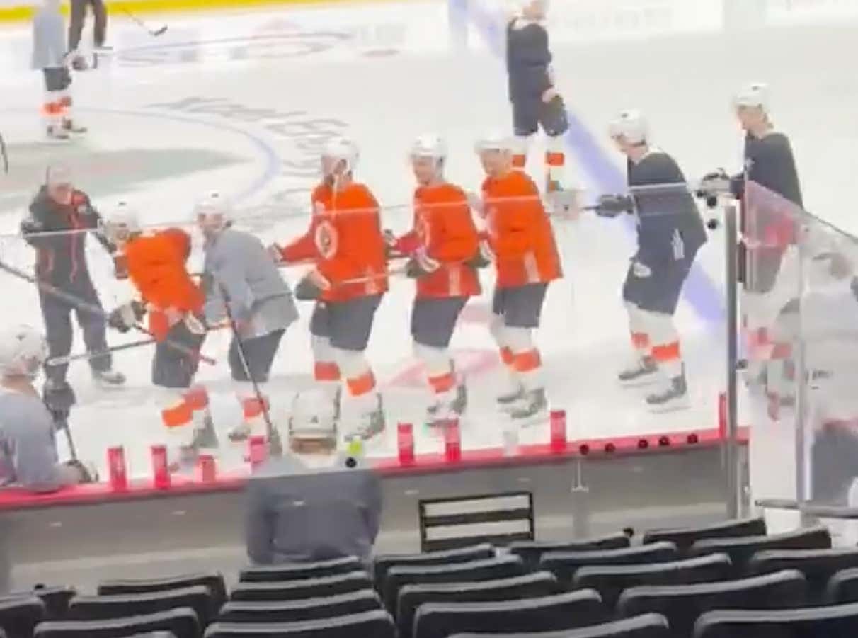 It Sure Looks Miserable To Play For The Philadelphia Flyers Right Now ...