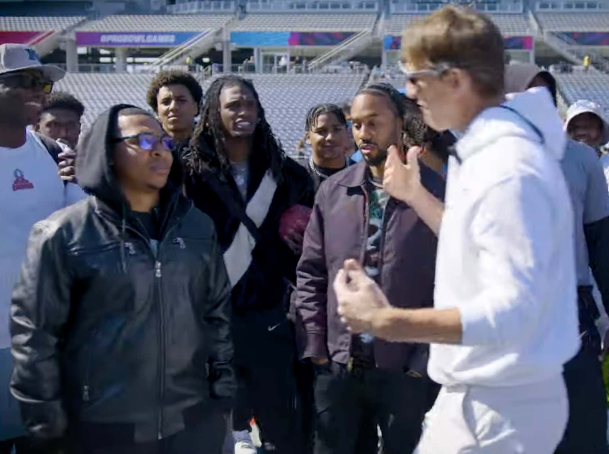 Eli Manning Just Burnt Supa Hot Fire To A Crisp In A Rap Battle ...