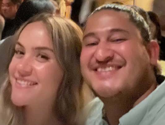 30-Year-Old Bro Who Won $2 BILLION Lottery Outed As Dating Model Peyton ...