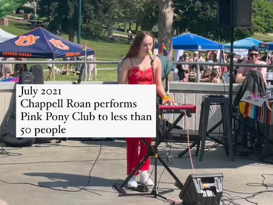 I Love These Videos: Chappell Roan Performing For 8 People In 2021 vs ...