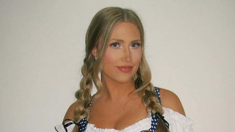 Barstool Chicago's Local Smokeshow Of The Day - Maggie | Barstool Sports