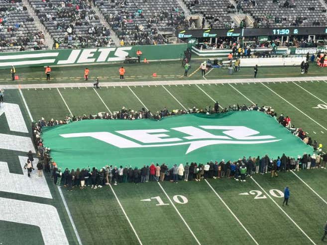 The New York Jets Having Their Banner Upside Down Before The Last Game ...