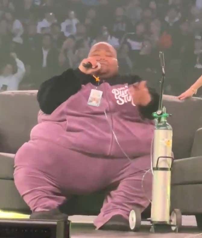 Dream Big: Dave Blunts Wants To Crowd Surf During His Upcoming Tour ...