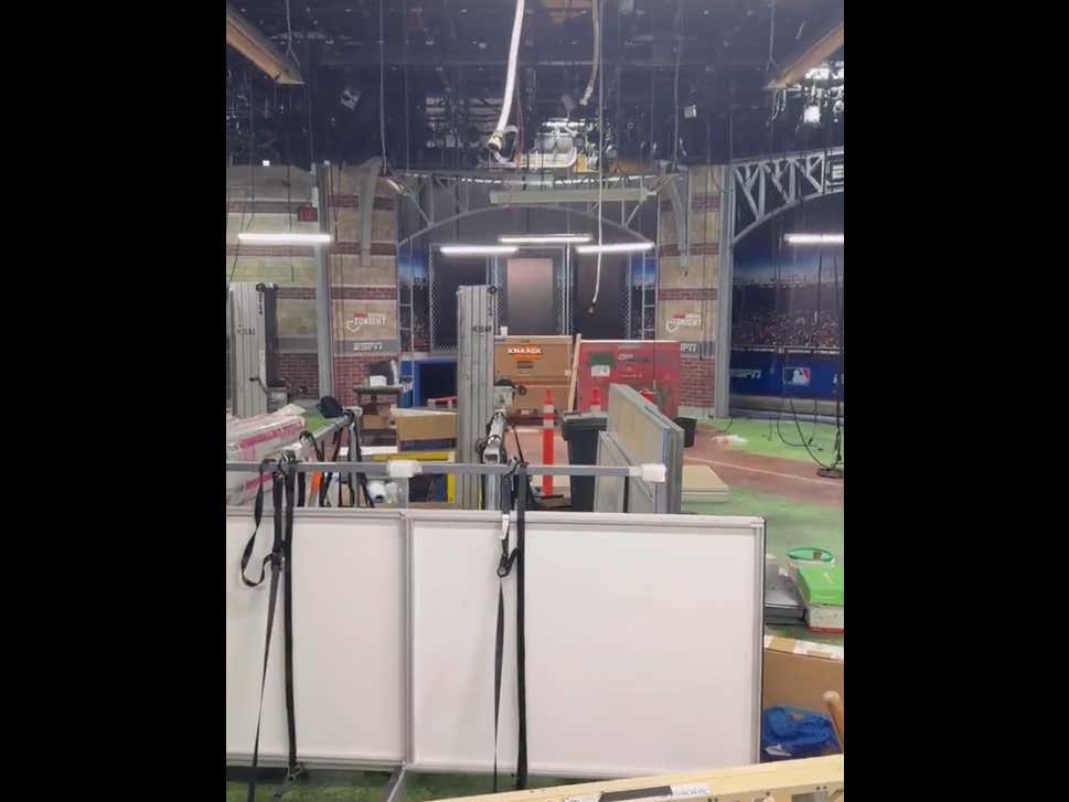 Seeing ESPN Use The Old Baseball Tonight Studio As A Storage Closet ...