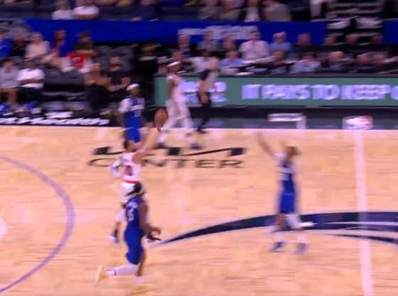 Steph Curry Is Hitting Beyond Half Court Buzzer Beaters So The Demon ...
