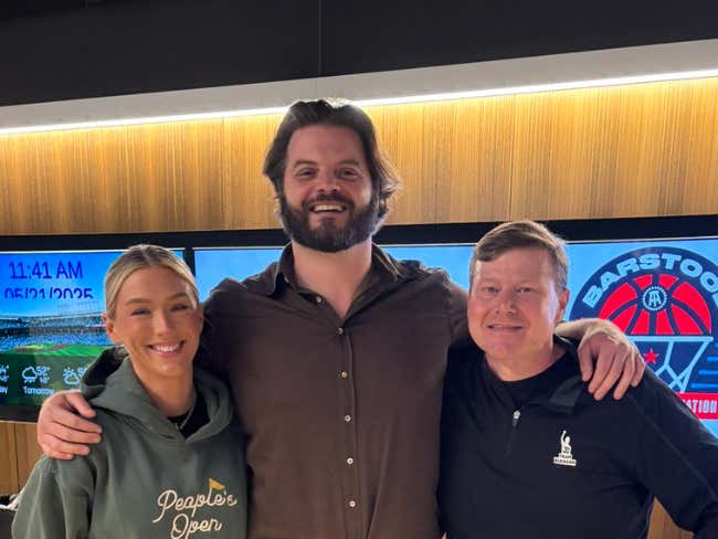 T-Bob Hebert Is Gonna Be A Barstool Superstar! | Barstool Sports