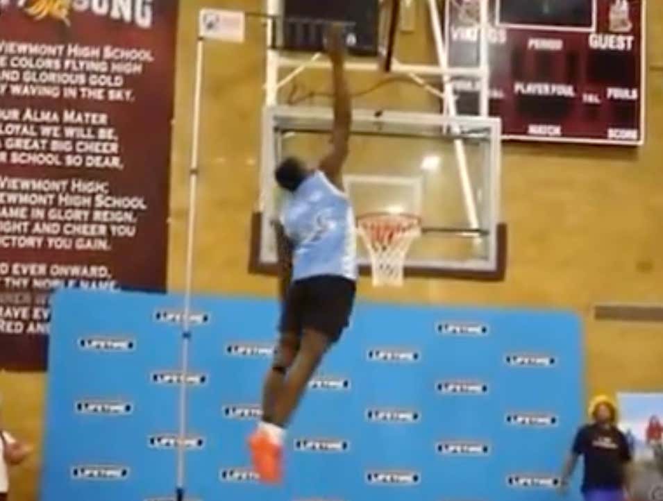 Darius Clark Set The World Record for Max Vertical Jump of 51-Inches ...