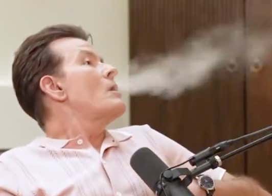 Charlie Sheen Tells Logan Paul That He Had Sex With 47,000 Woman Since ...