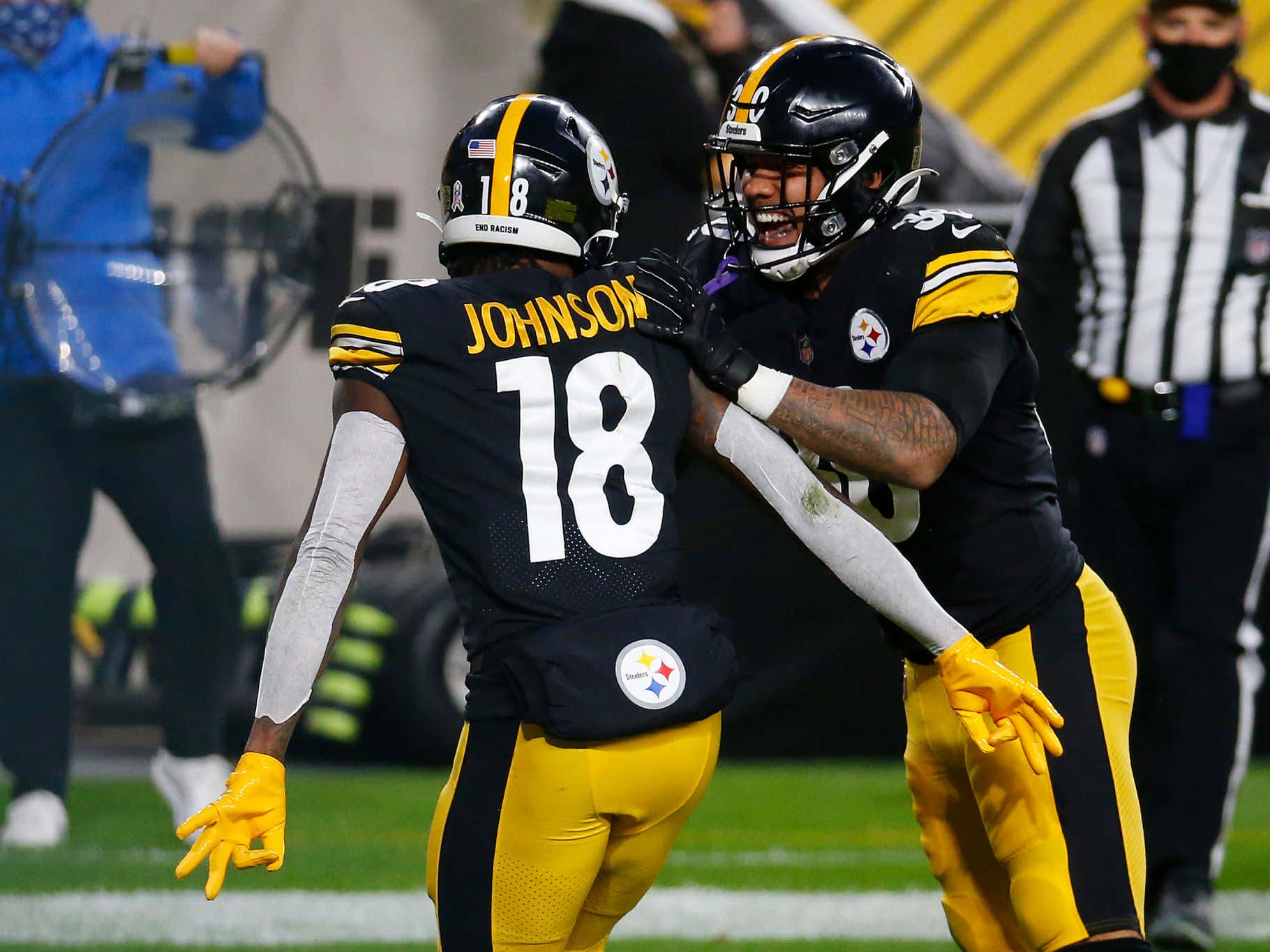 Steelers Make It Easy, Beat The Hell Out Of The Bengals | Barstool Sports