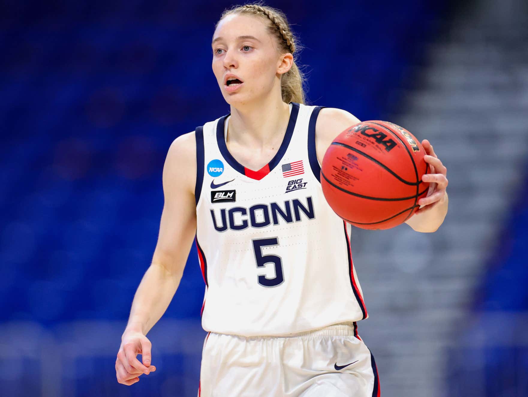 Devastating News: UConn Star Paige Bueckers Suffers Torn ACL, Out For Entire 2022-23 Season ...