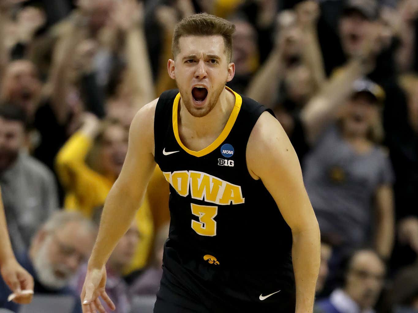 Jordan Bohannon Is The First Athlete To Say He'll Come Back To Play In ...