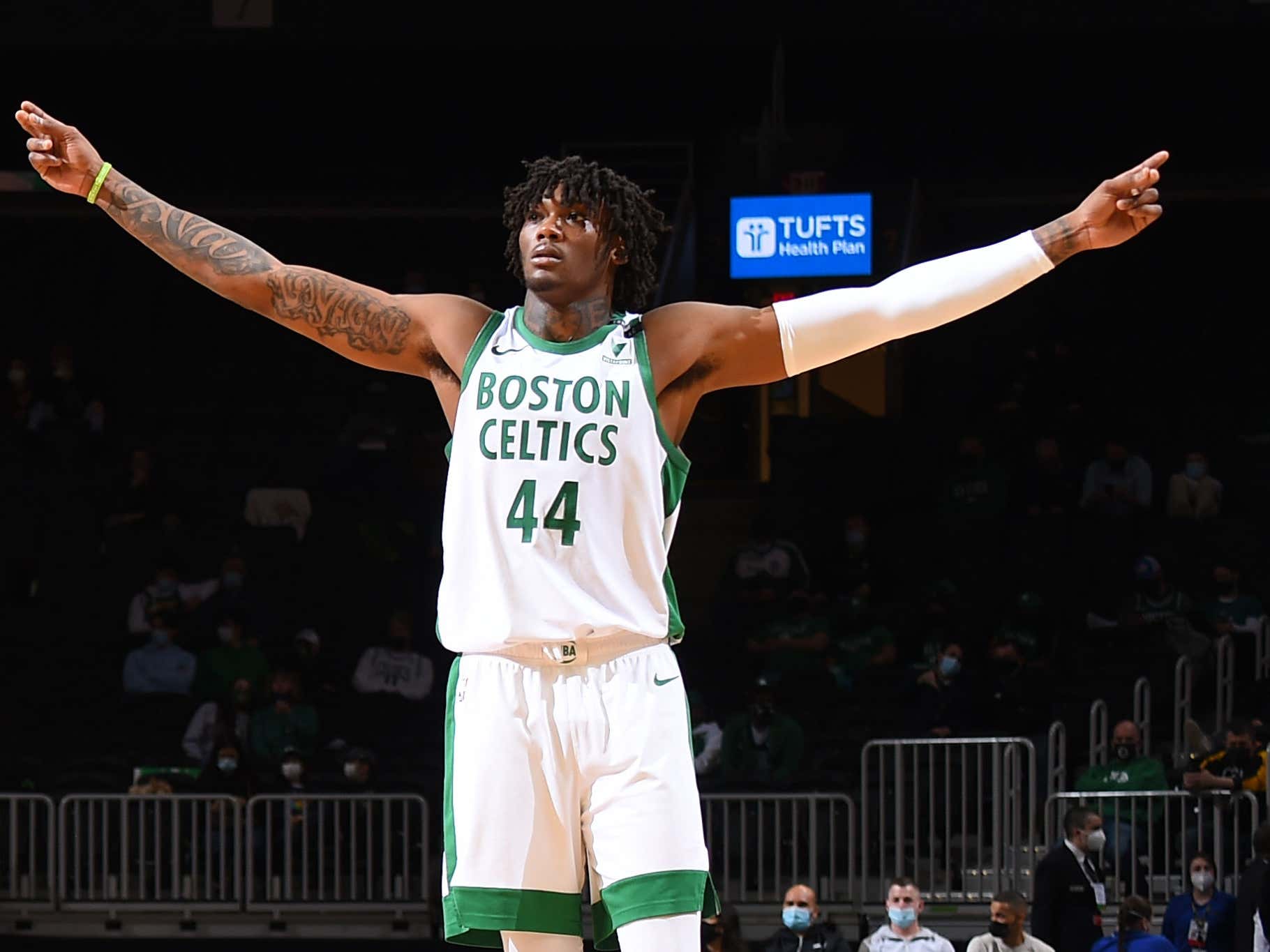 BAH GOD THAT'S ROBERT WILLIAMS MUSIC!!!!! | Barstool Sports