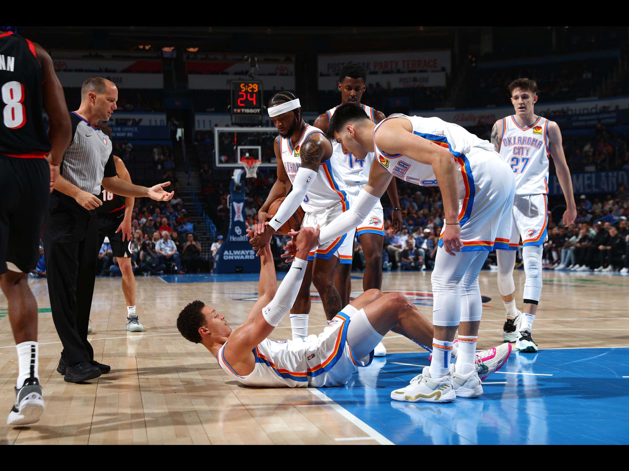 UPDATE: The Blazers Are Tanking So Hard, They Lost To That Historically ...