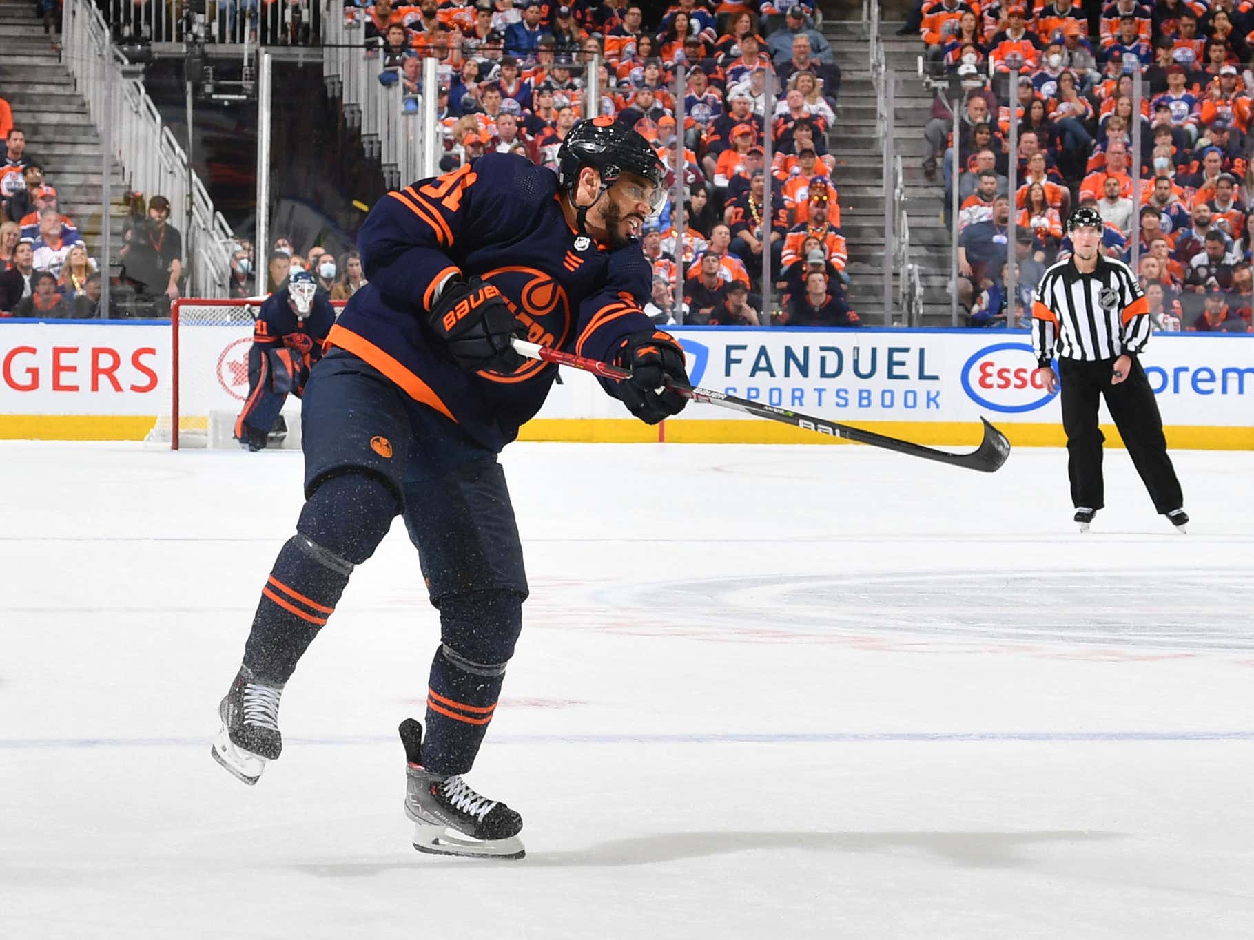 Evander Kane Gets An Early Start On His Summer Vacation | Barstool Sports