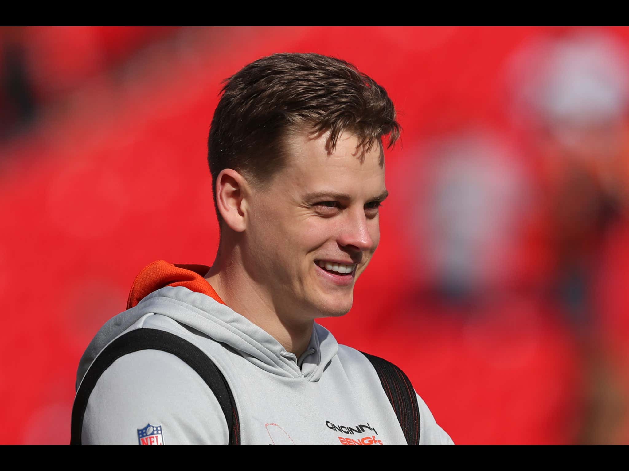 Joe Burrow Referenced Batman v Superman, Backed Jessie Bates, And ...