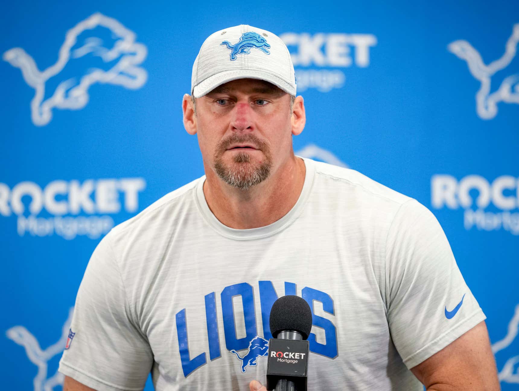 Brian Daboll Revealed That Dan Campbell Was Slamming Chairs And ...