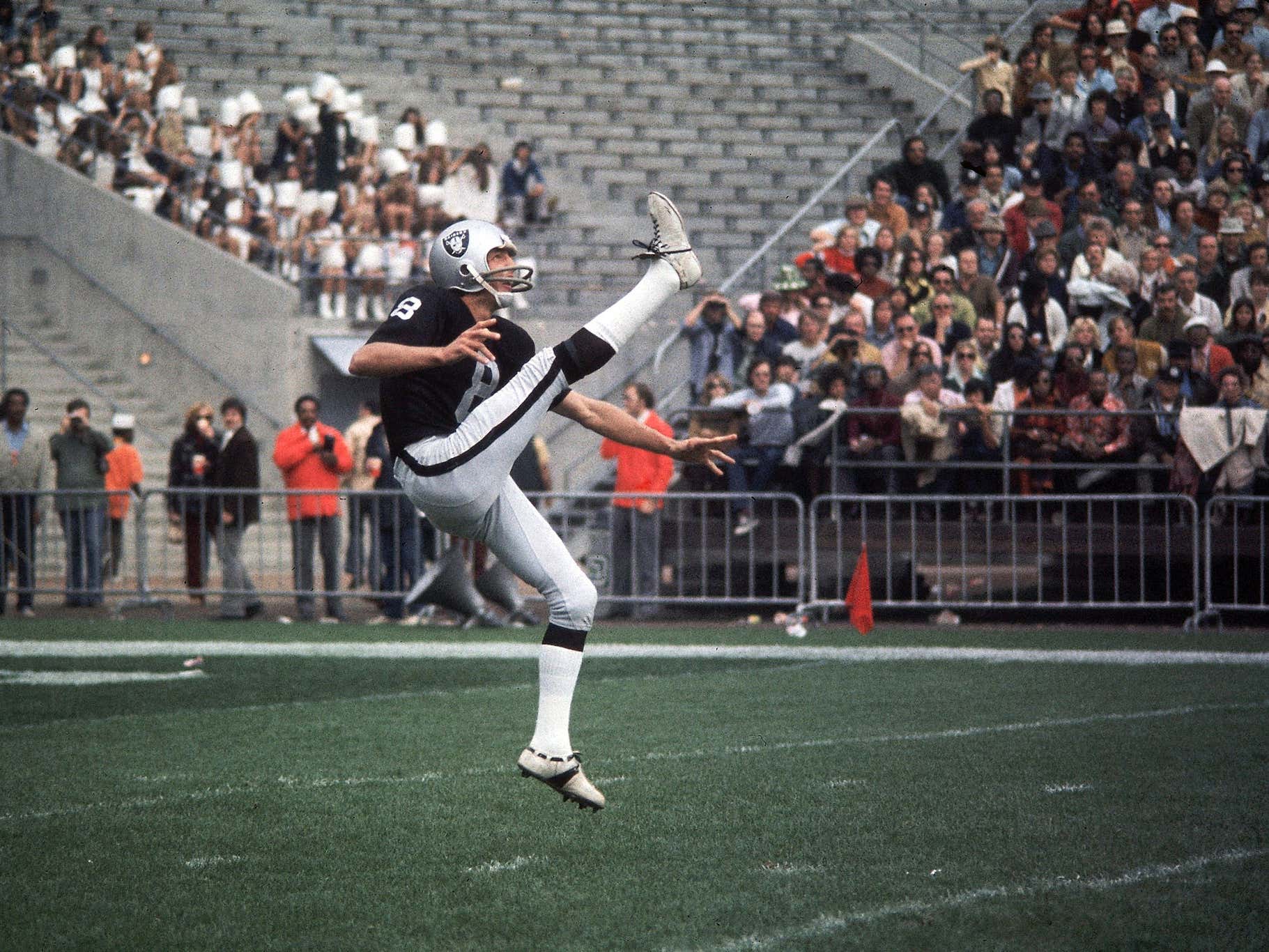 RIP to Ray Guy, the Best There Ever Was in the Punting Game | Barstool ...