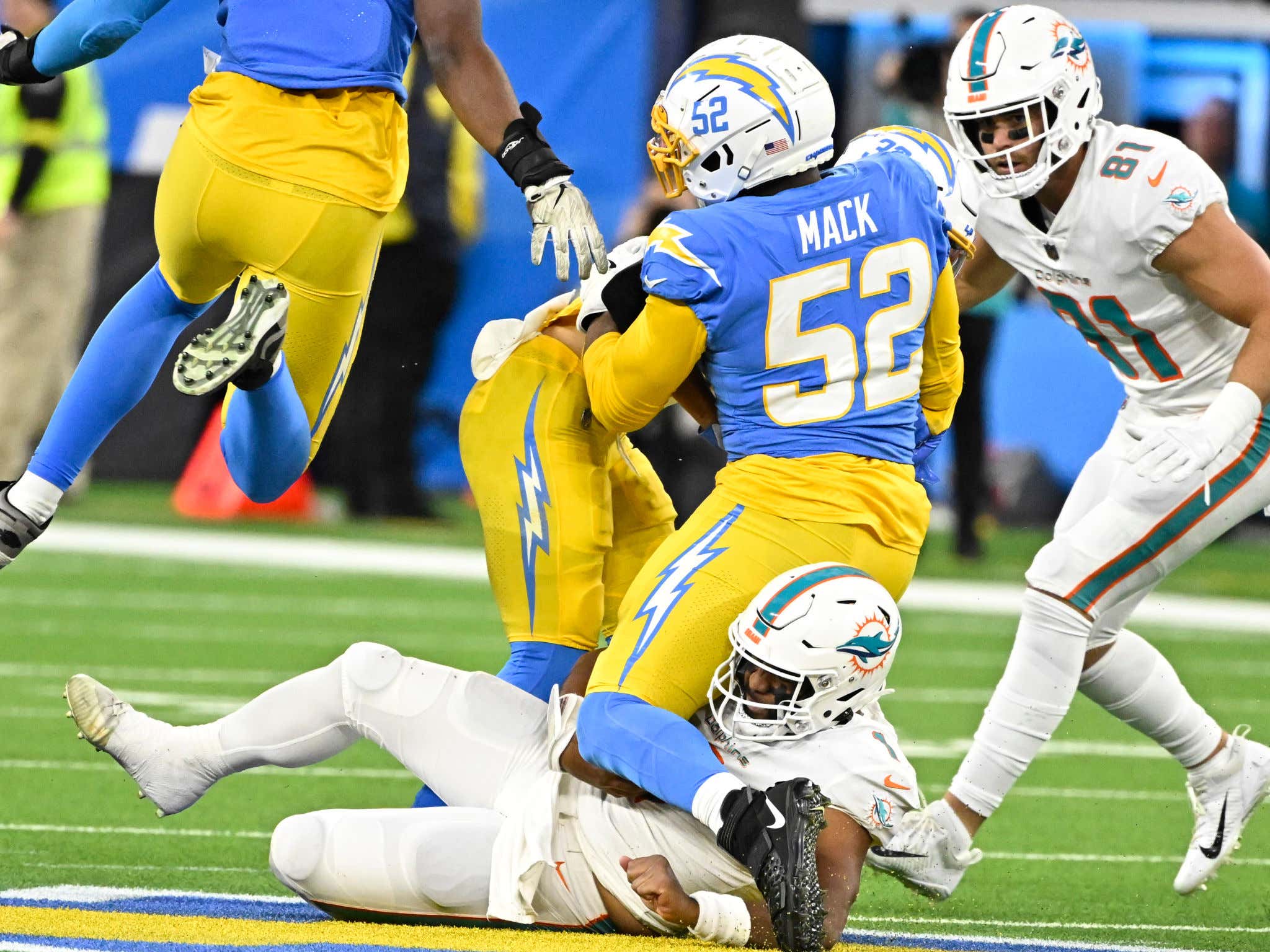 The Dolphins December Dive Will Continue When They Get Buried in ...