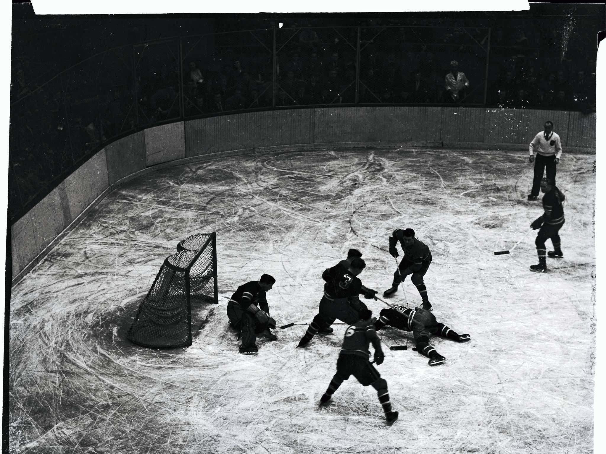 On This Date in Sports December 28, 1944: Eight Point Rocket | Barstool ...