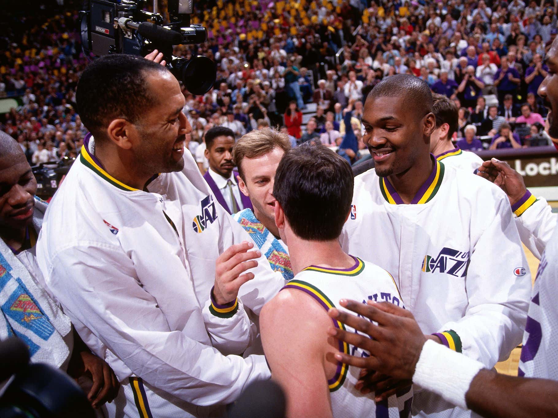 On This Date in Sports February 1, 1995: Stockton Passes Into History ...