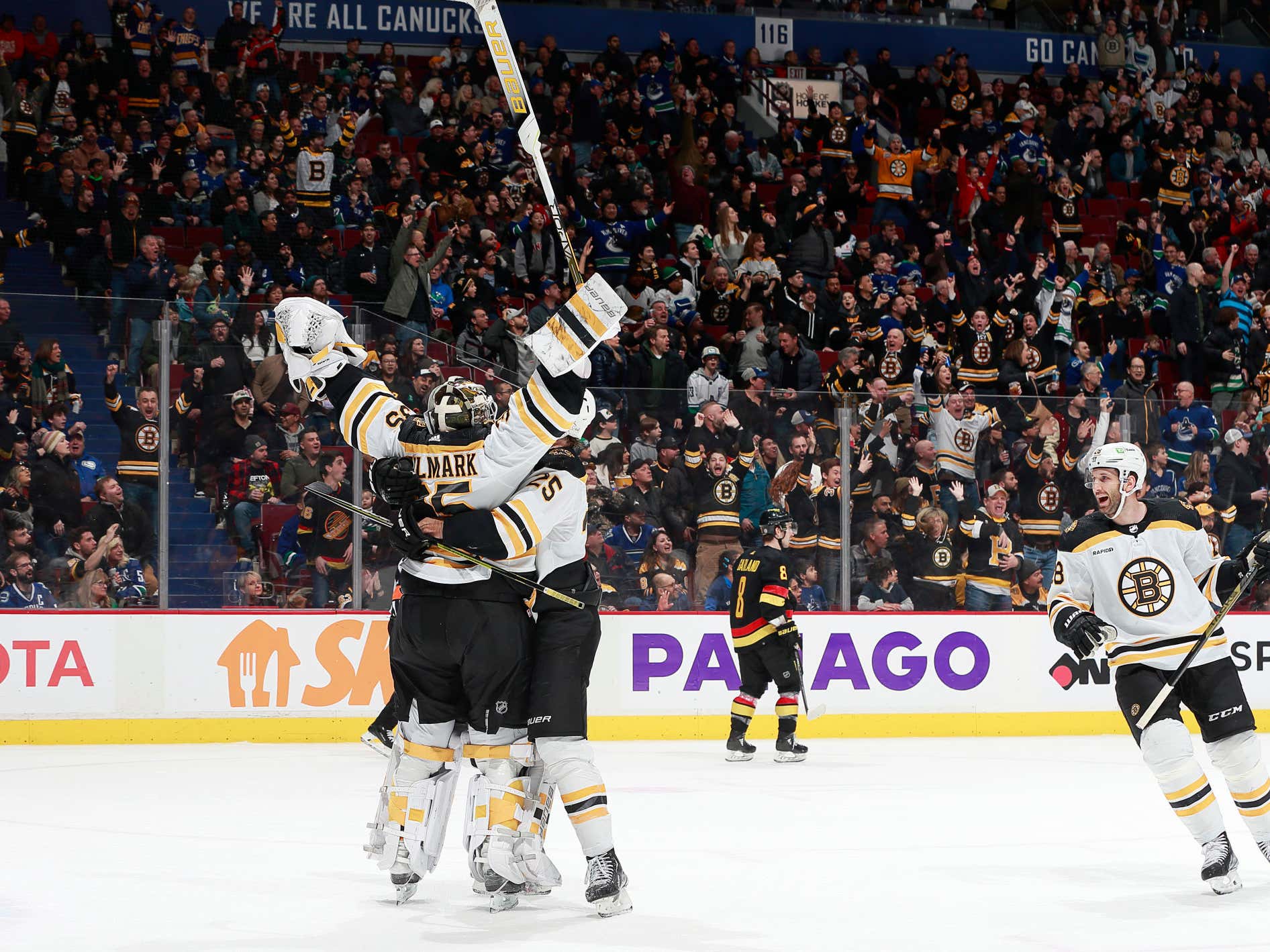 WE'VE GOT A GOALIE GOAL IN THE NHL! LINUS ULLMARK GOES FULL SEND ...