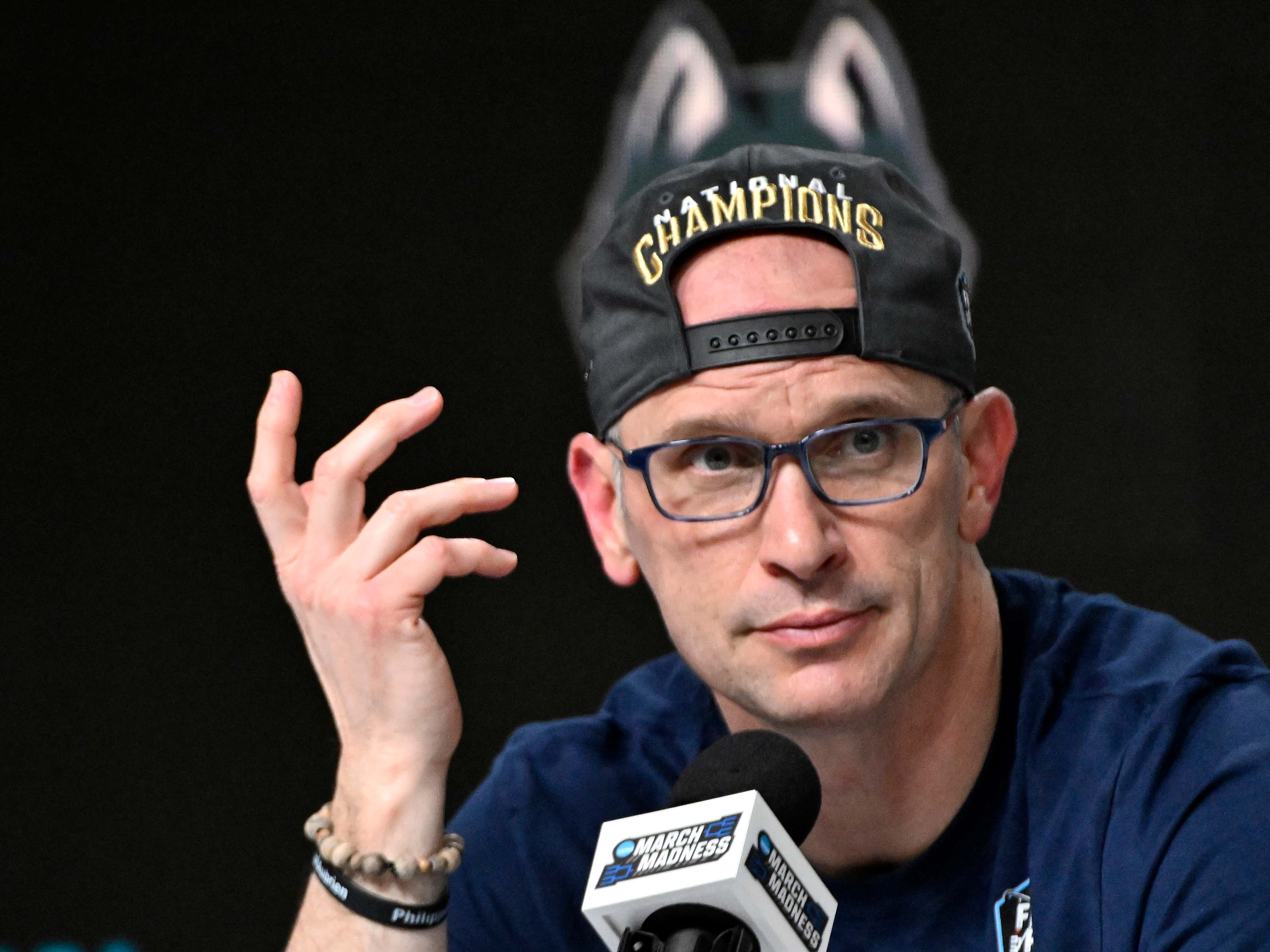 Dan Hurley's Secret To Winning Back-To-Back National Championships? Don ...