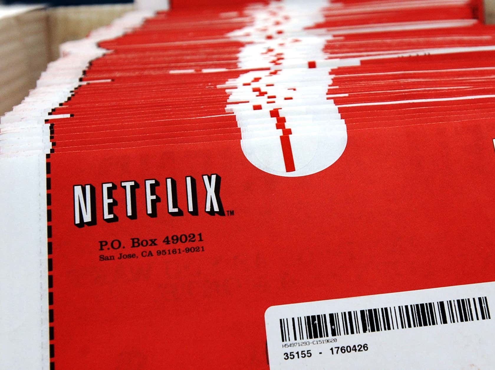 The End Of An Era: Netflix Will No Longer Send The Red Envelope With ...