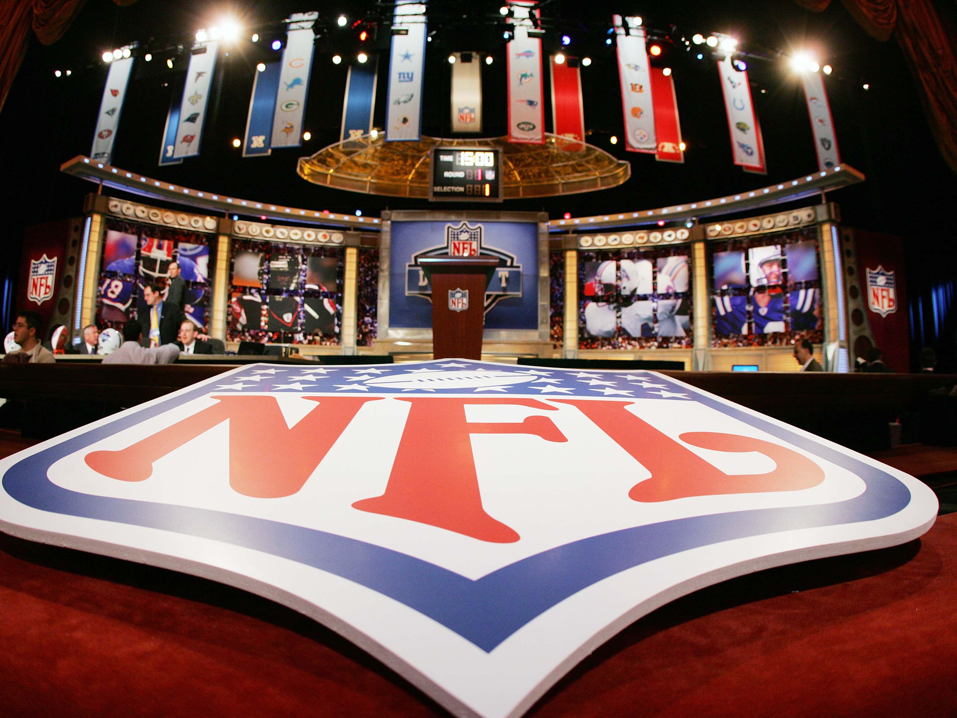 Steven Cheah's 2025 NFL Mock Draft 1.0 | Barstool Sports