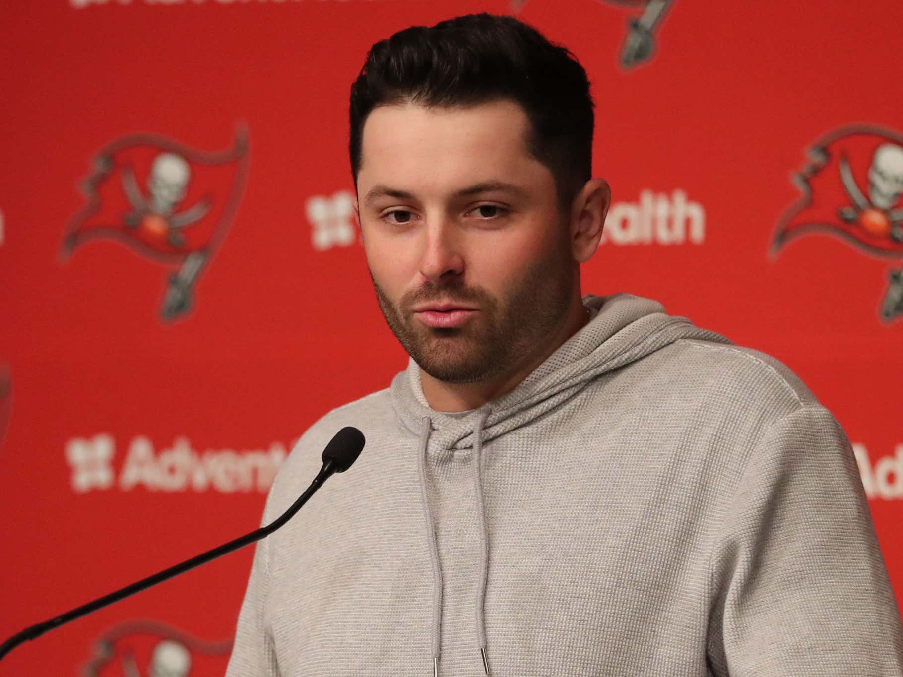 Colin Cowherd Is A Moron And Thinks Baker Mayfield Should Retire ...